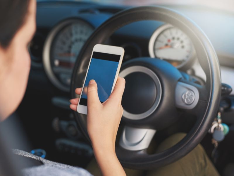 What Are the Dangers of Distracted Driving?